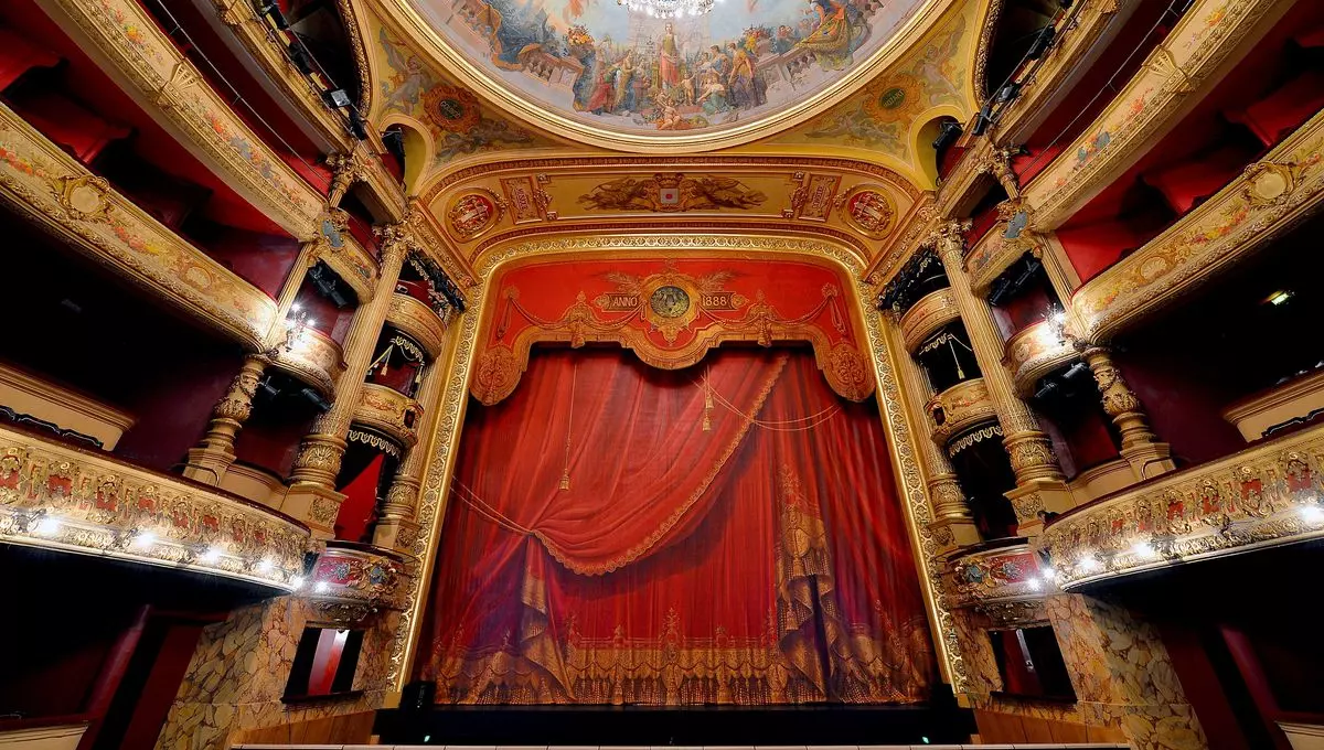 Bon plan : Visite opéra Comédie+ répétition " Traviata" - Opéra Comédie ...