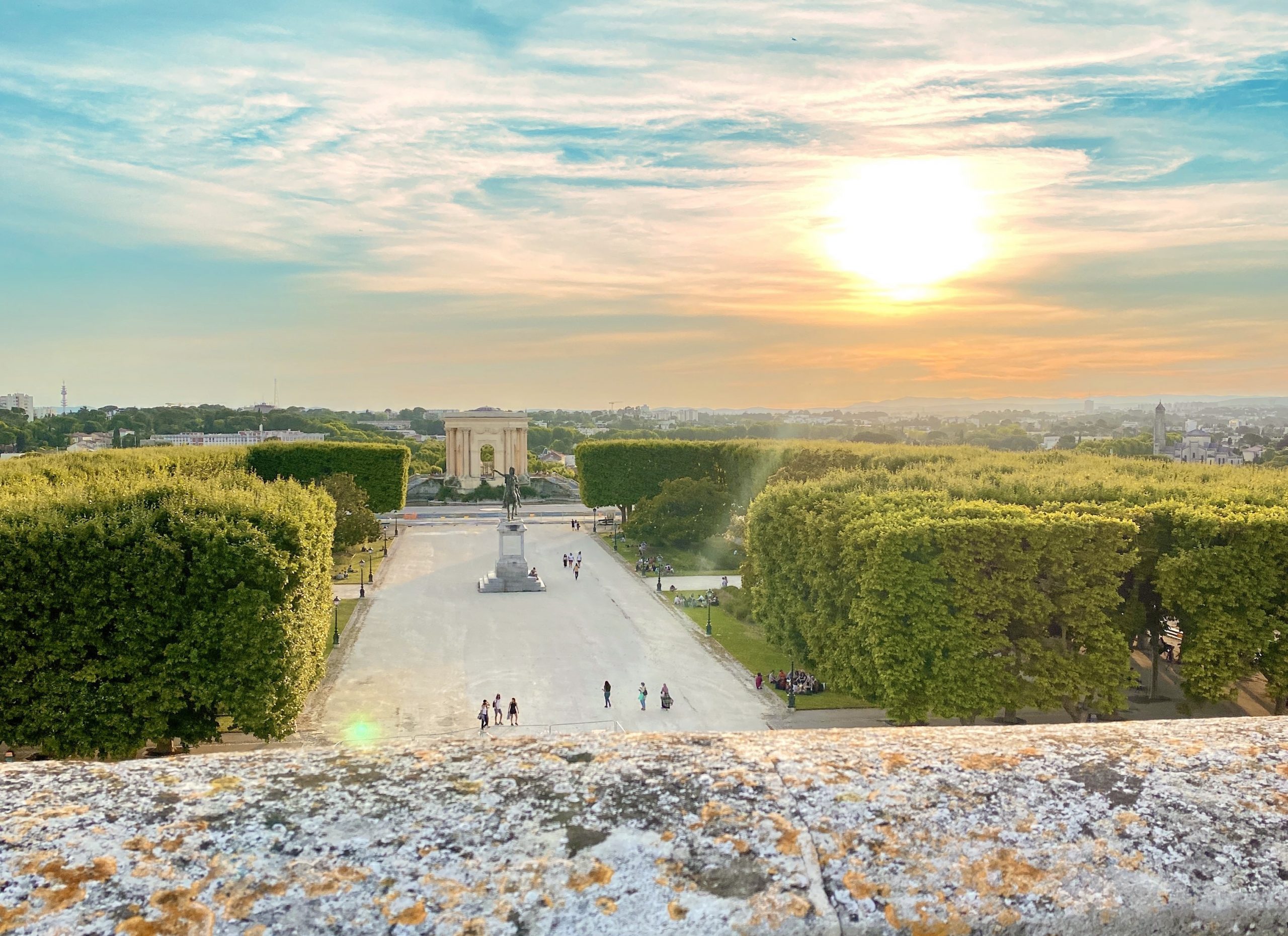 Visite guidée : Vue royale depuis l'Arc - Arc de Triomphe MONTPELLIER ...